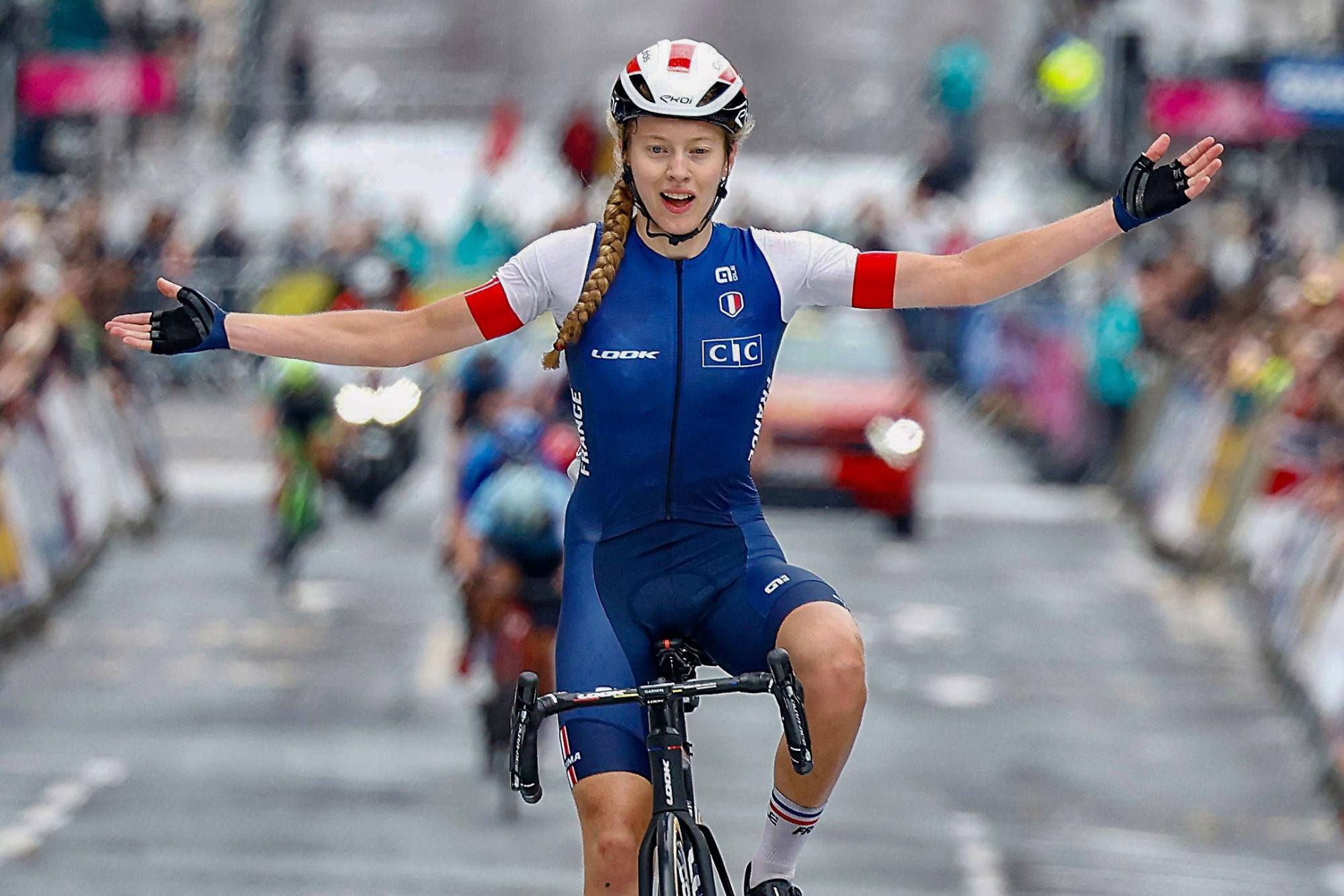 French Climbing Superstars Perform On Chamrousse | Alpes Gresivaudan ...